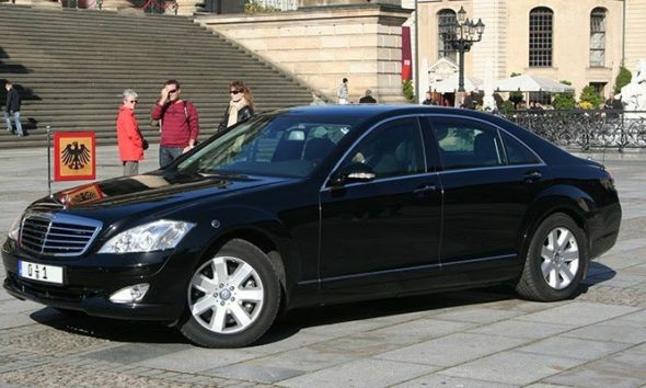 See The Official State Cars Of Some Of The World’s Most Powerful People ...