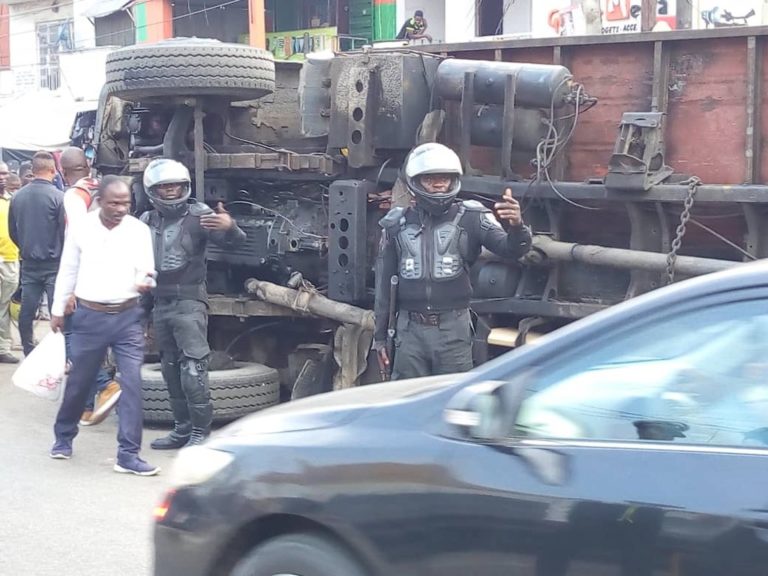 Trailer Laden With Container Falls Around Ikeja Under Bridge (Photos ...