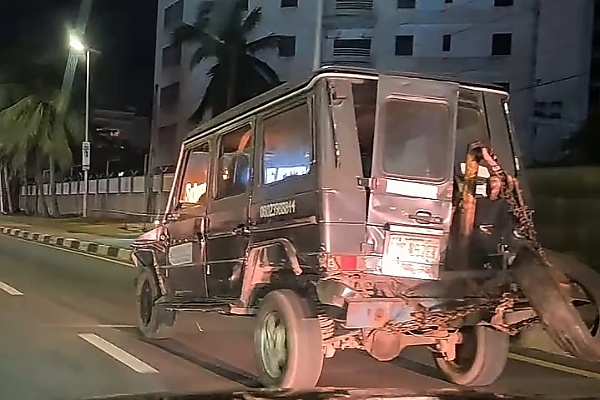 Today’s Photos : This Once-adored Mercedes G-Class Now Battered And ...