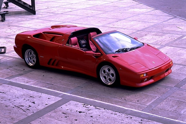 Lamborghini Diablo Turns 35 : Photos Of Iconic Supercar That Ruled The ...