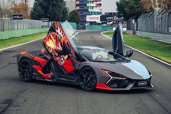 Sonic And Shadow The Hedgehog-themed Lamborghini Revuelto Turns Head At ...