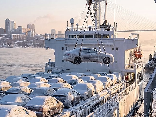 Ice-covered Cargo Ship Arrives At Russian Port With Thousands Of Frozen ...