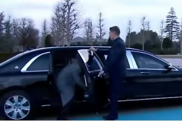 Tinubu Chauffeured In Armored Mercedes-Maybach S650 Pullman Guard ...
