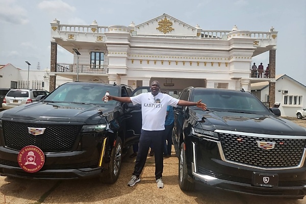 Photos : Soun Of Ogbomoso Adds Another Cadillac Escalade, An Armored ...