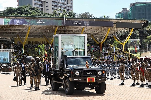 Popemobile-like : Uganda’s President Museveni Rode In Armored Toyota ...